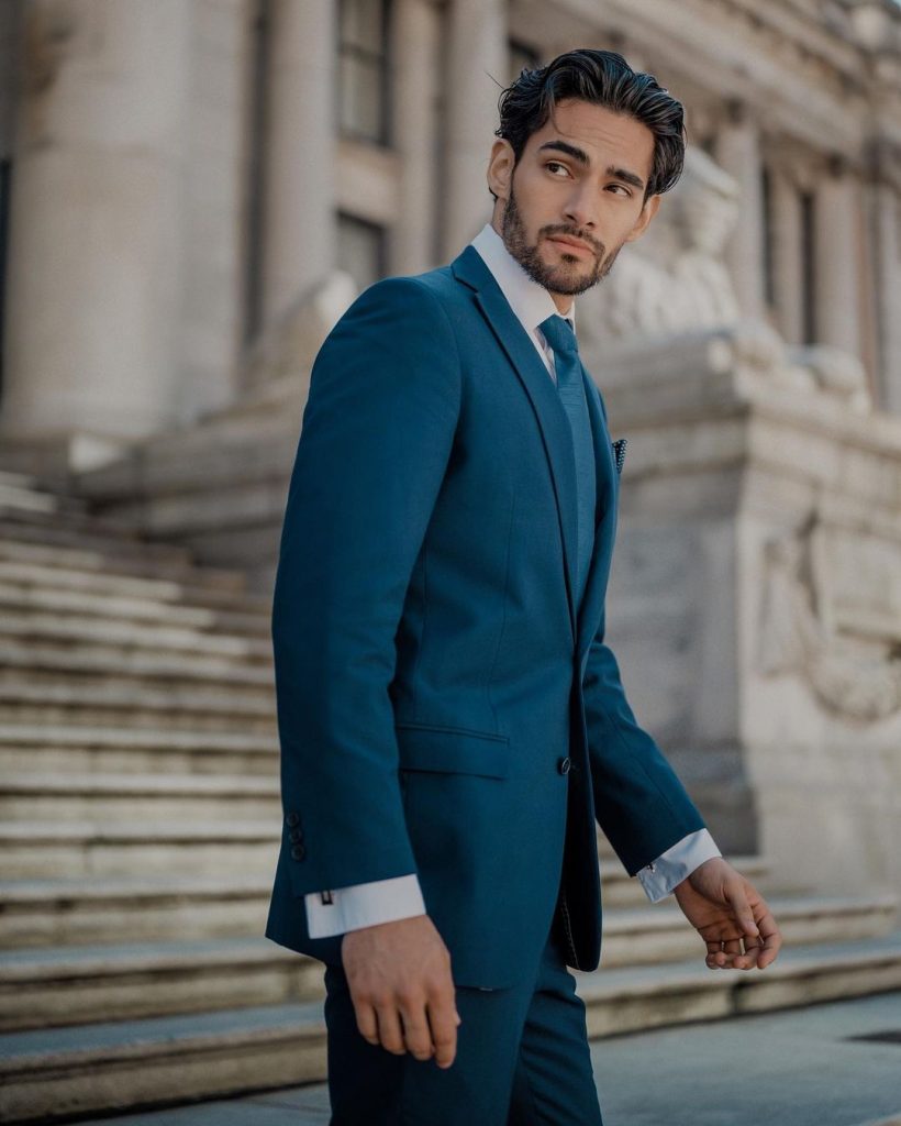 ALEJANDRO SANTANA – Latinvasion